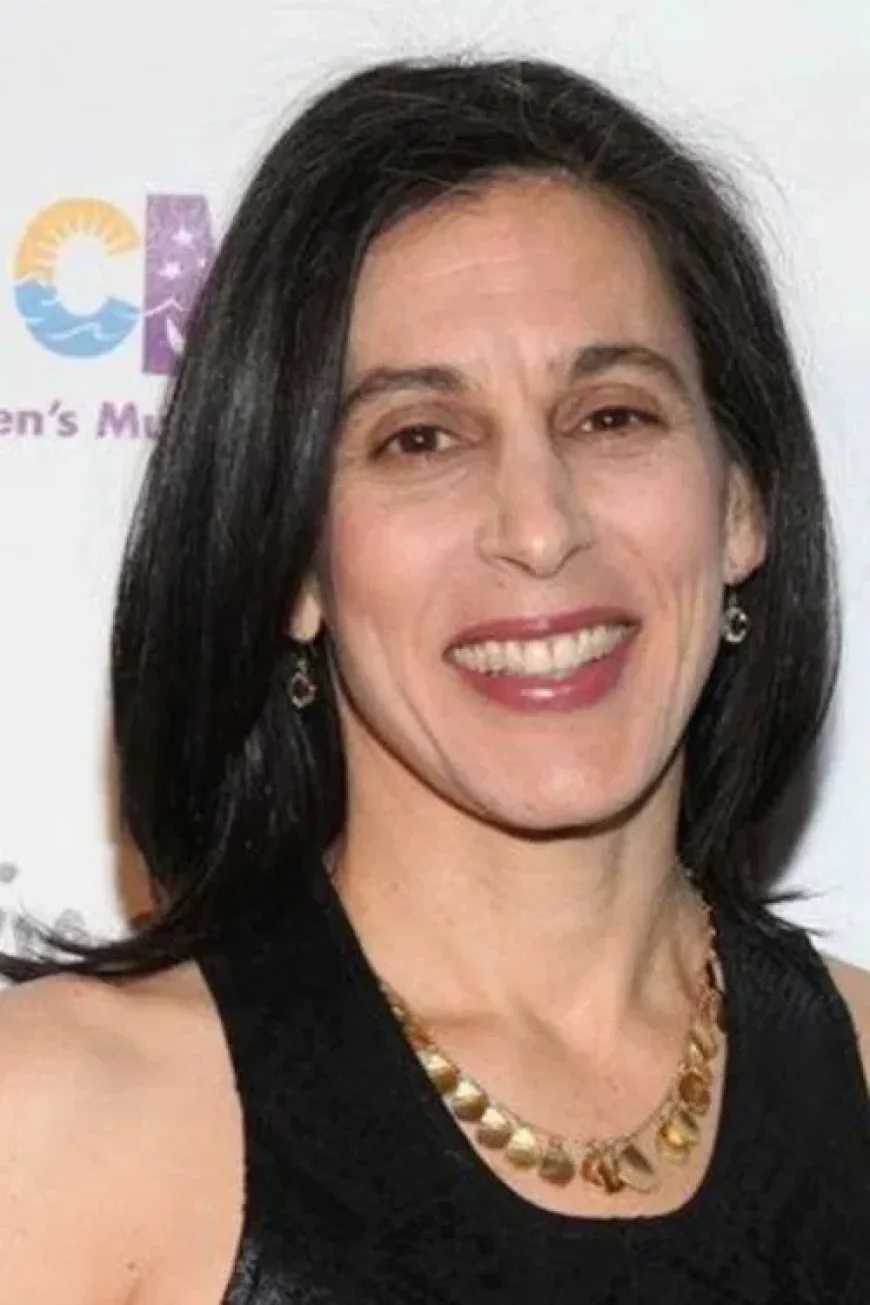 Beatrice Alda Net Worth, Relationships, Age/Birthdate & Birthday Facts ...